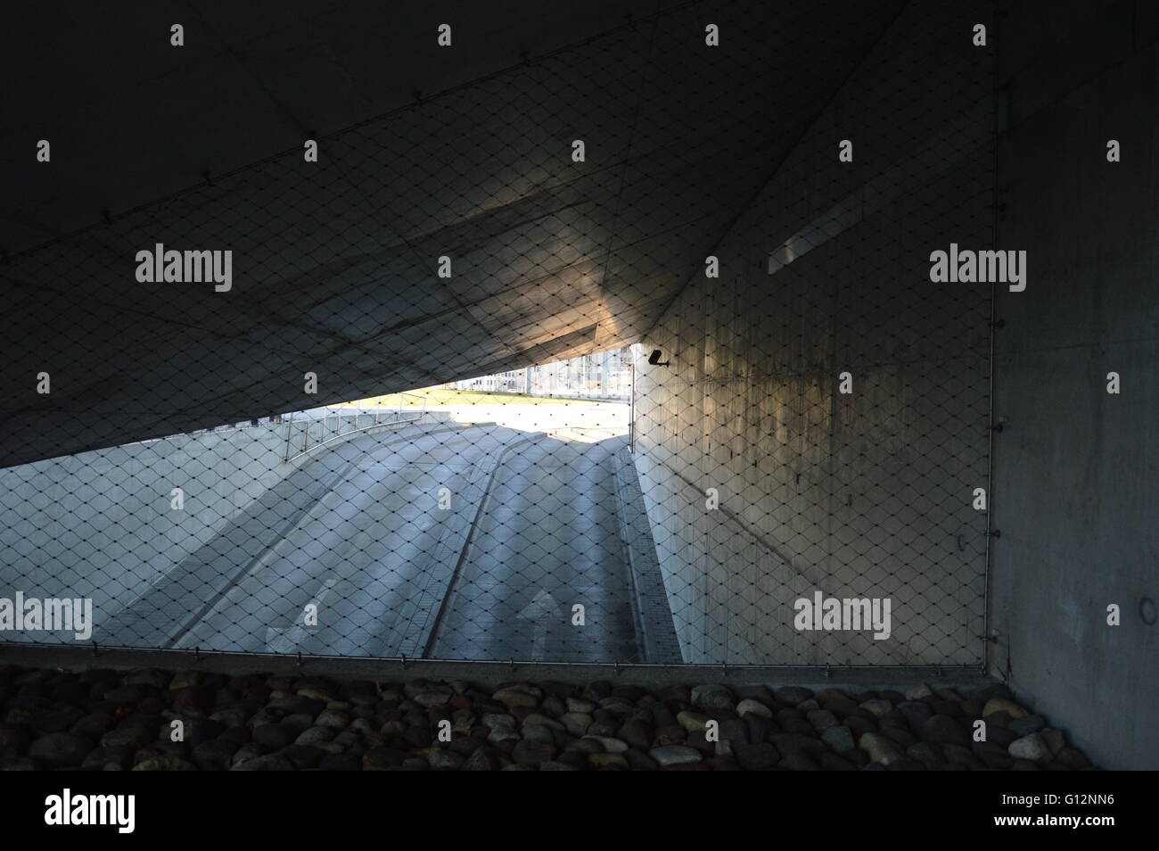 Concrete shadow hi-res stock photography and images - Alamy