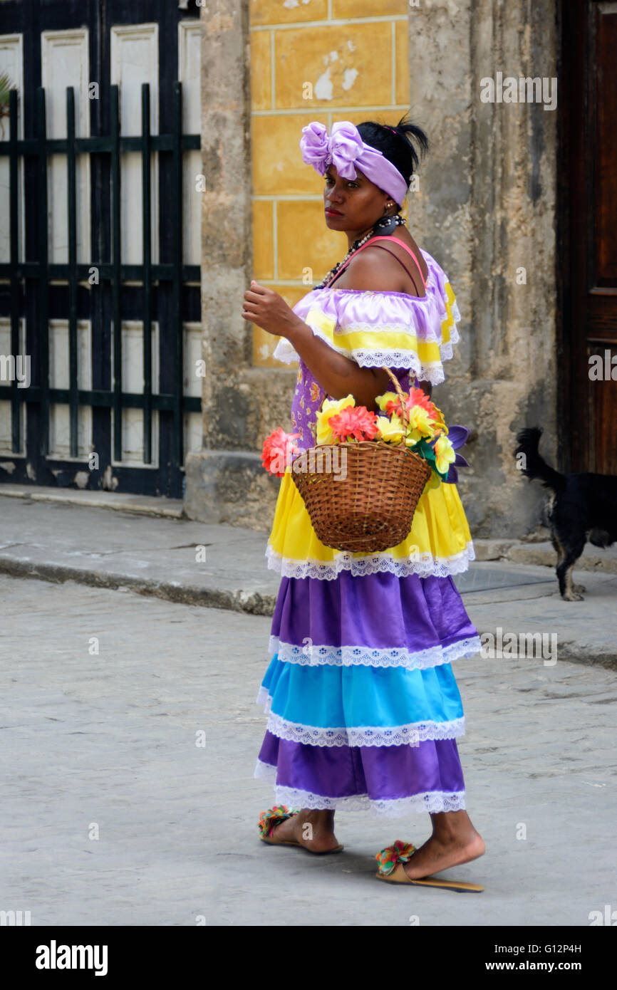 Traditional cuban costume hi-res stock photography and images - Alamy