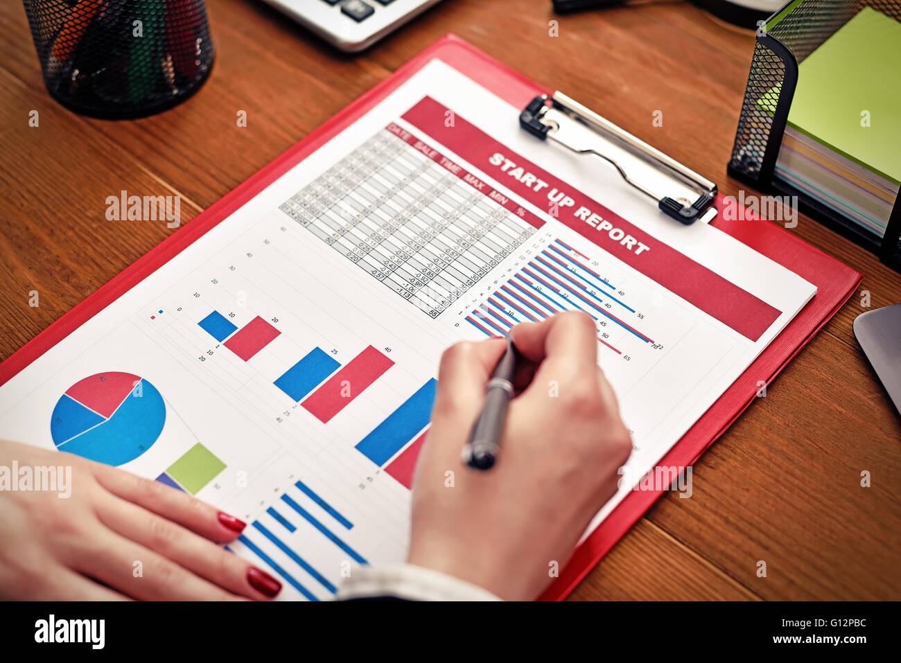 Workplace report hi-res stock photography and images - Alamy