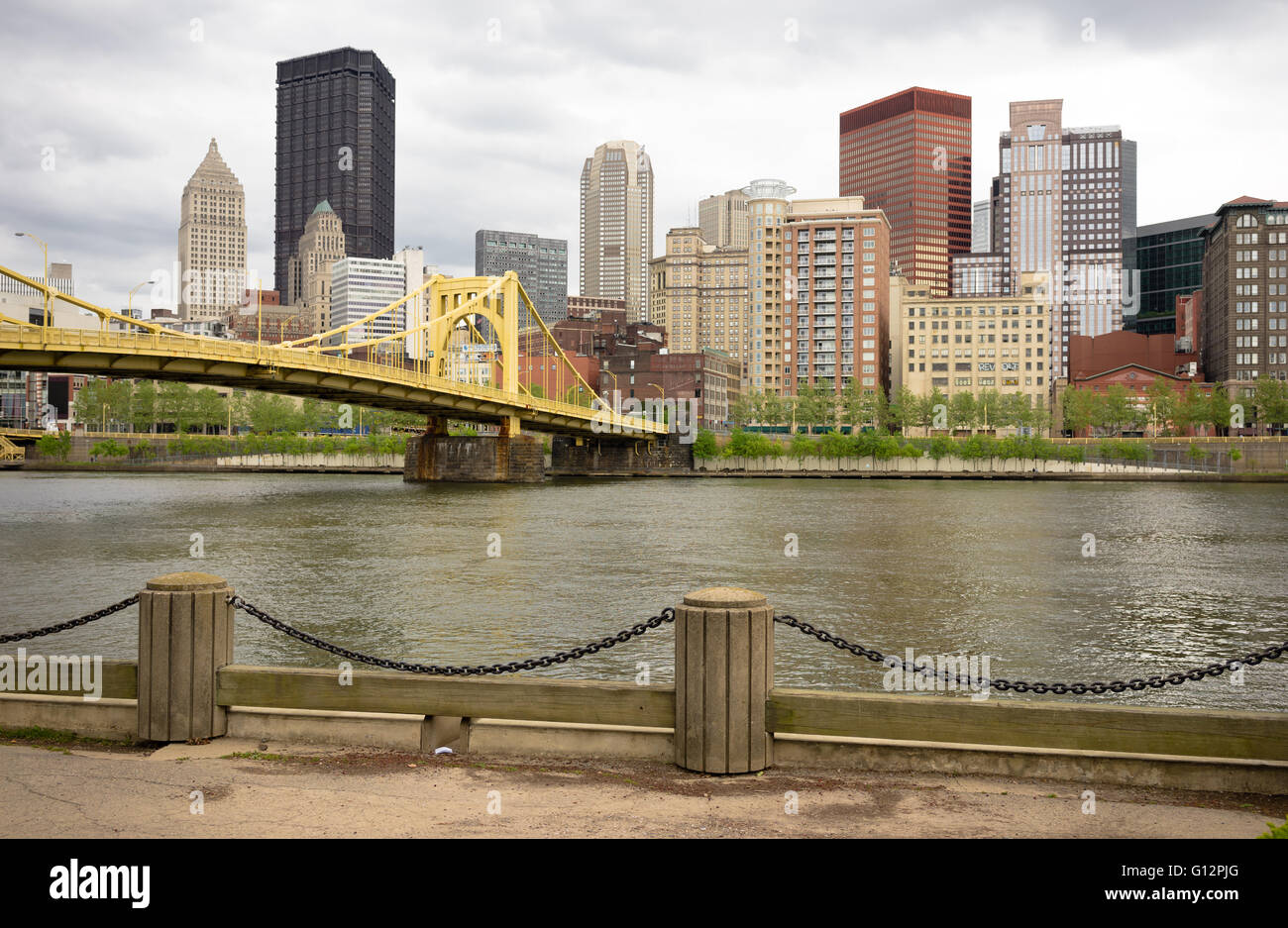 The Allegheny River goes by the amazing city of Pittsburgh Stock Photo ...