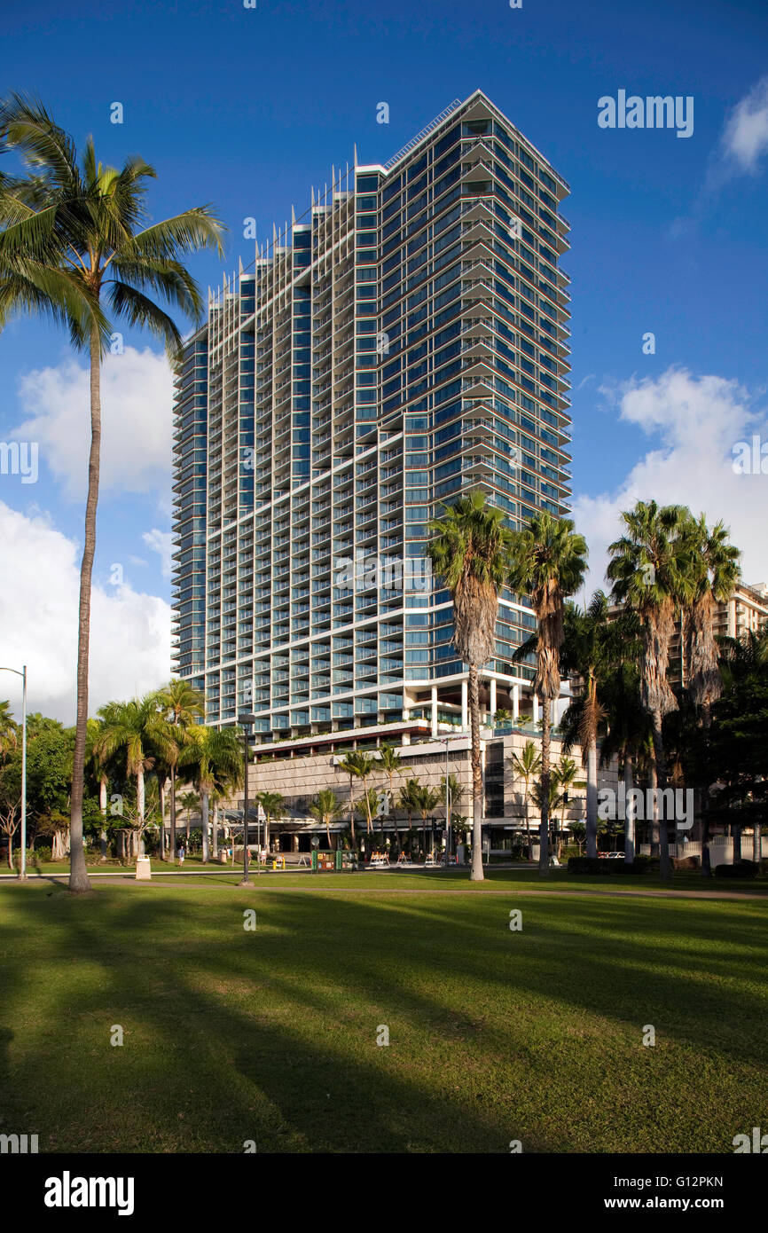 Trump International Hotel and Tower Waikiki, views of hotel public ...