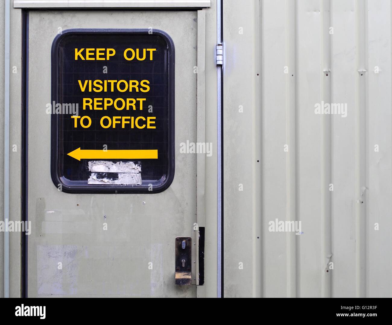 Keep out office door sign hi-res stock photography and images - Alamy