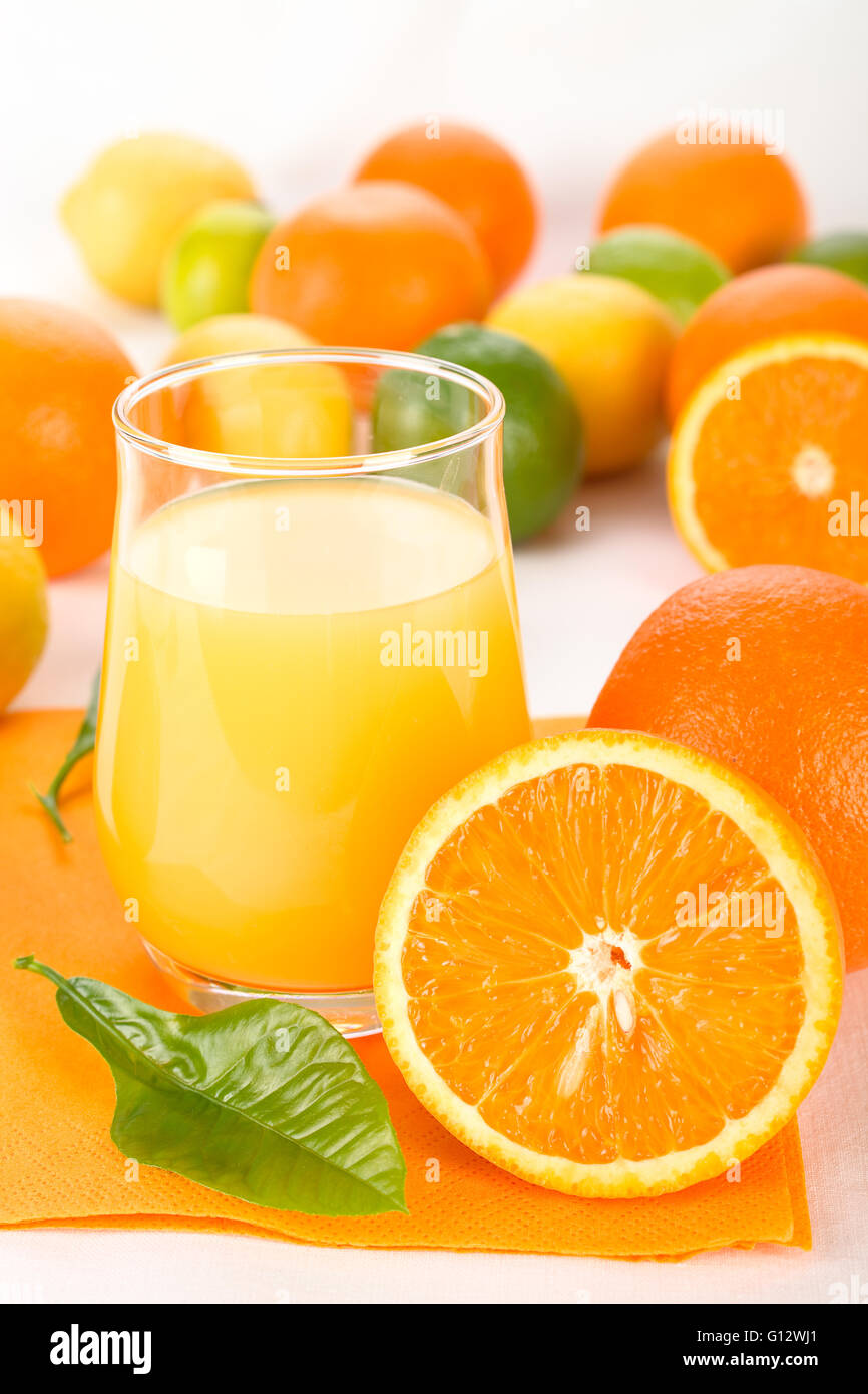 Orange juice and fresh orange fruit Stock Photo - Alamy