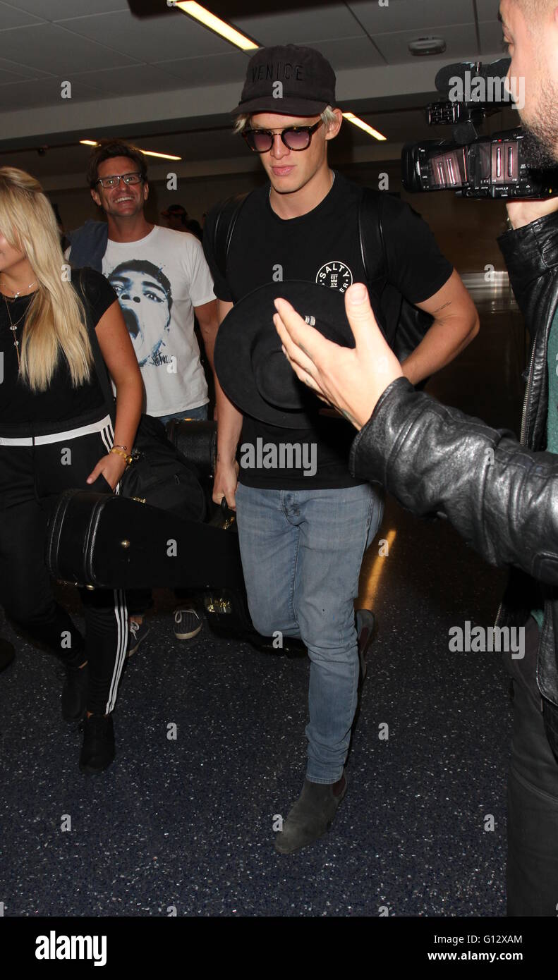 Cody Simpson departs from Los Angeles International Airport (LAX ...