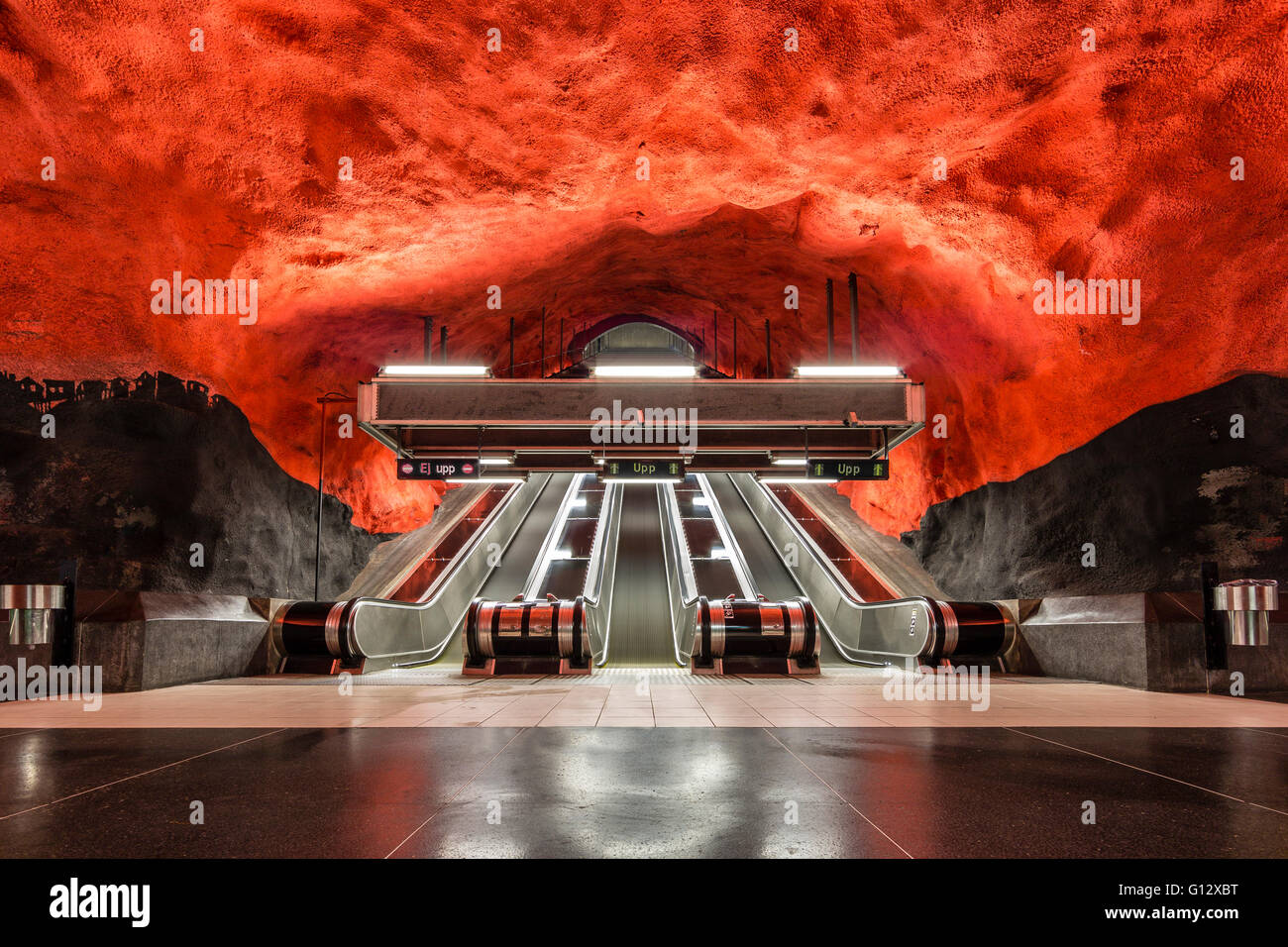 Subway station stockholm sweden hi-res stock photography and images - Alamy