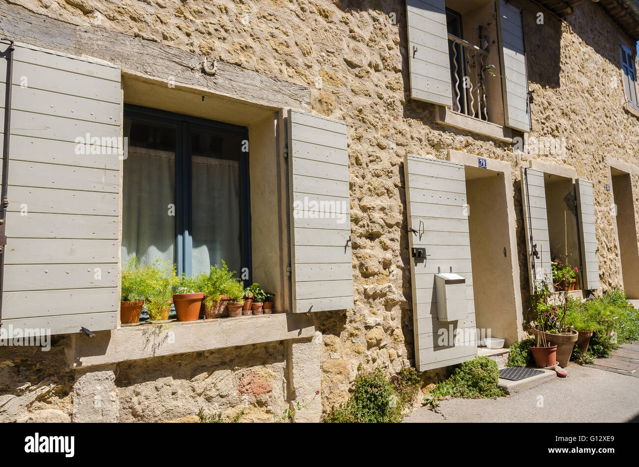 Vaugines France High Resolution Stock Photography and Images - Alamy