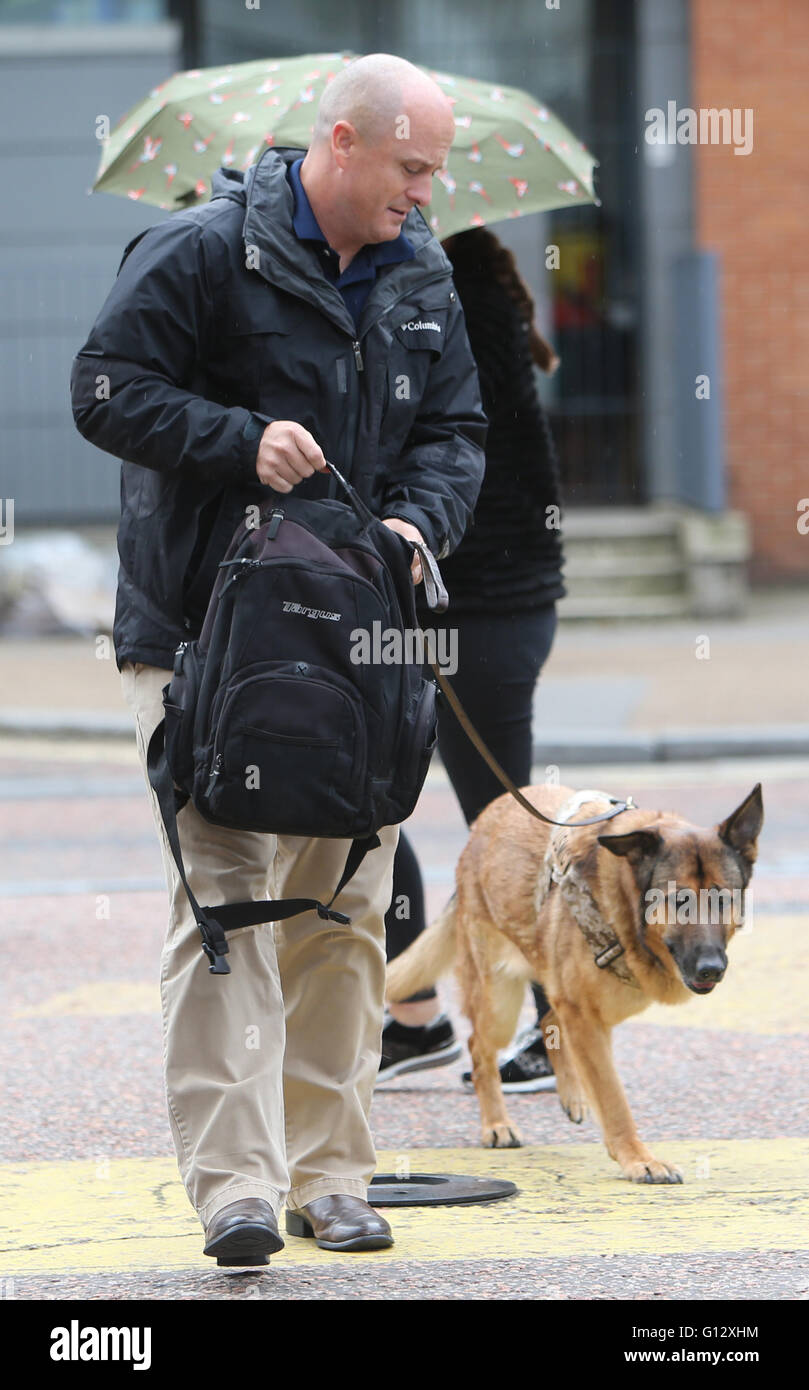 3 legged U.S. Marine dog Lucca and Gunnery Sgt. Chris Willingham ...