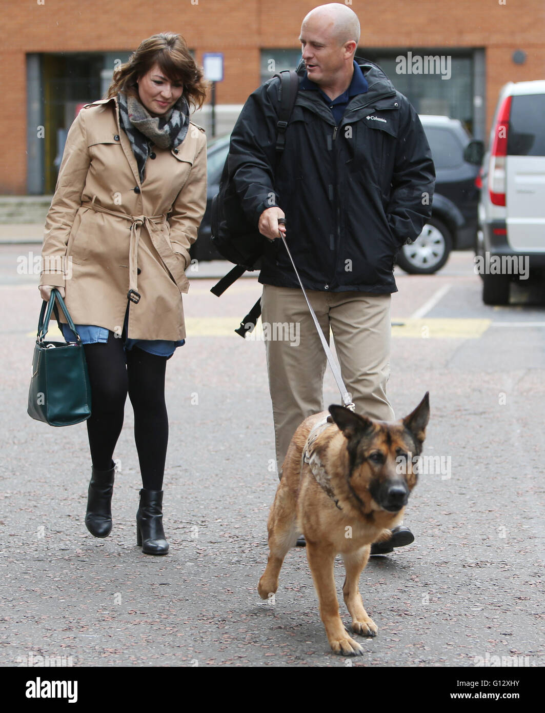 3 legged U.S. Marine dog Lucca and Gunnery Sgt. Chris Willingham ...