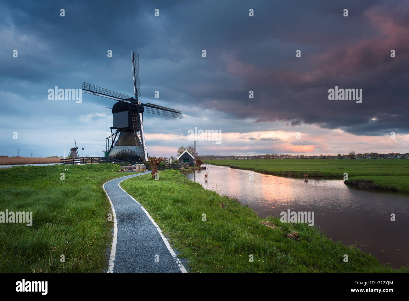 Beautiful landscape with traditional dutch windmills near the famous ...