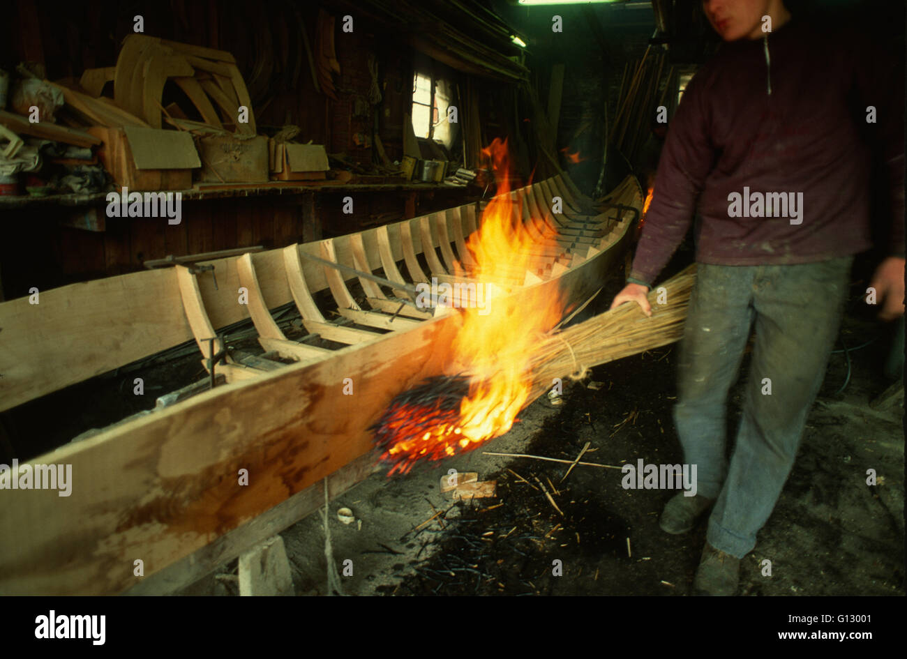 Gondola making building construction venice hi-res stock photography ...