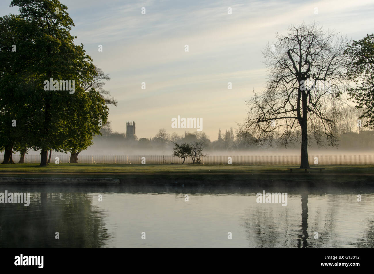 May Day sunrise at River Thames, Oxford, England Stock Photo - Alamy