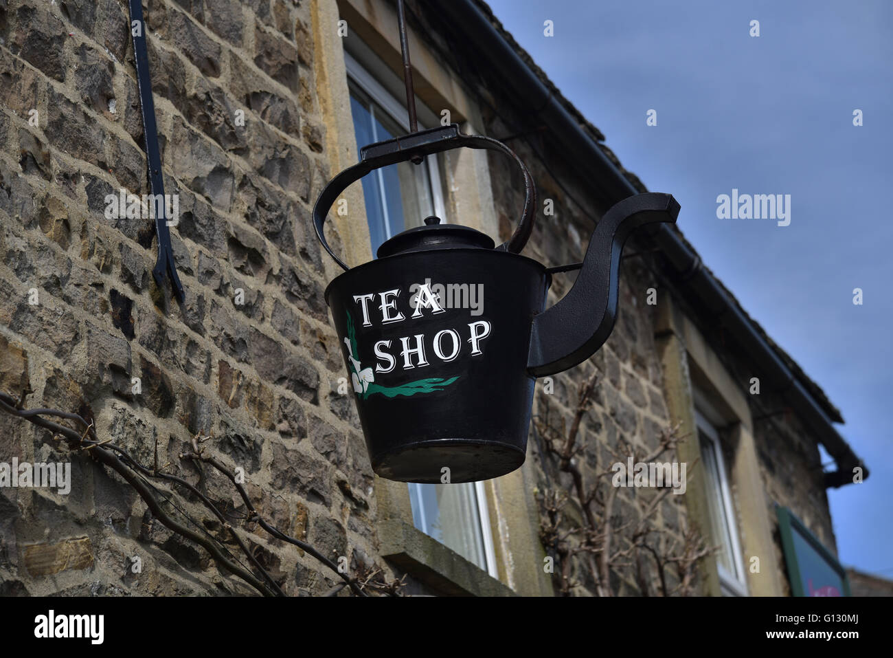 Tea shop sign hi-res stock photography and images - Alamy