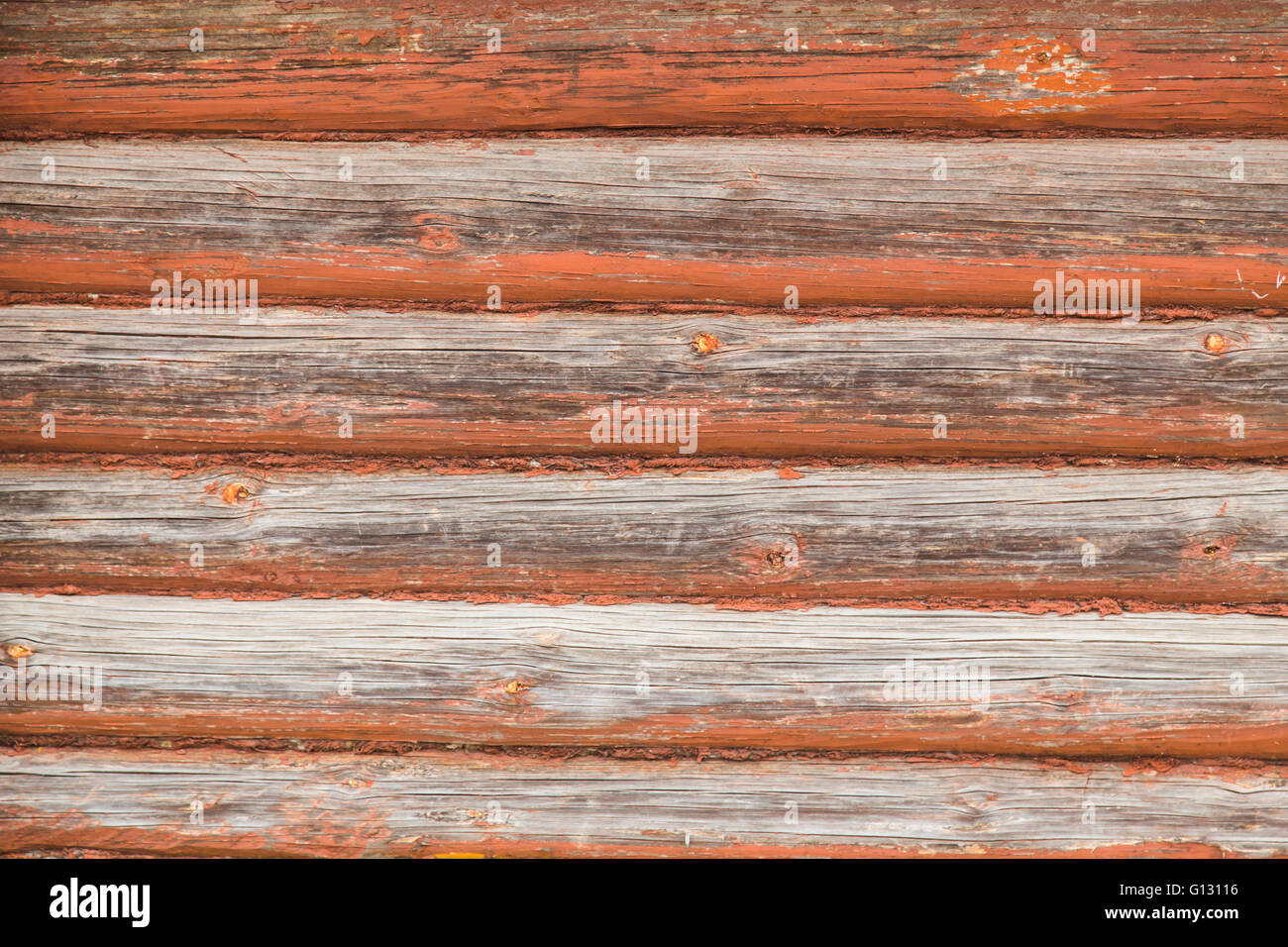 Logs of red pine hi-res stock photography and images - Alamy