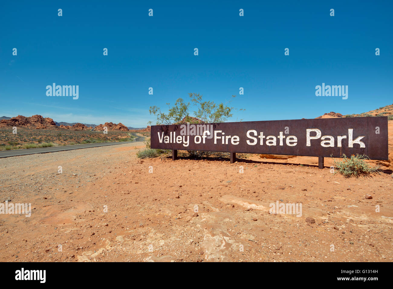 State park entrance hi-res stock photography and images - Alamy