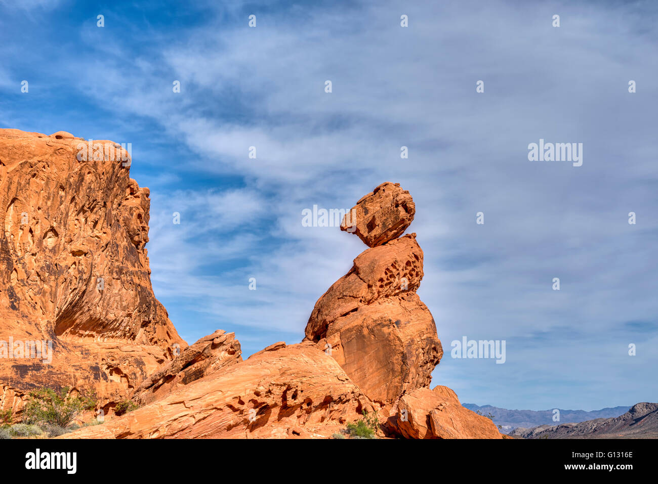 Balance Rock, rock formation. Valley of Fire State Park, Nevada Stock ...