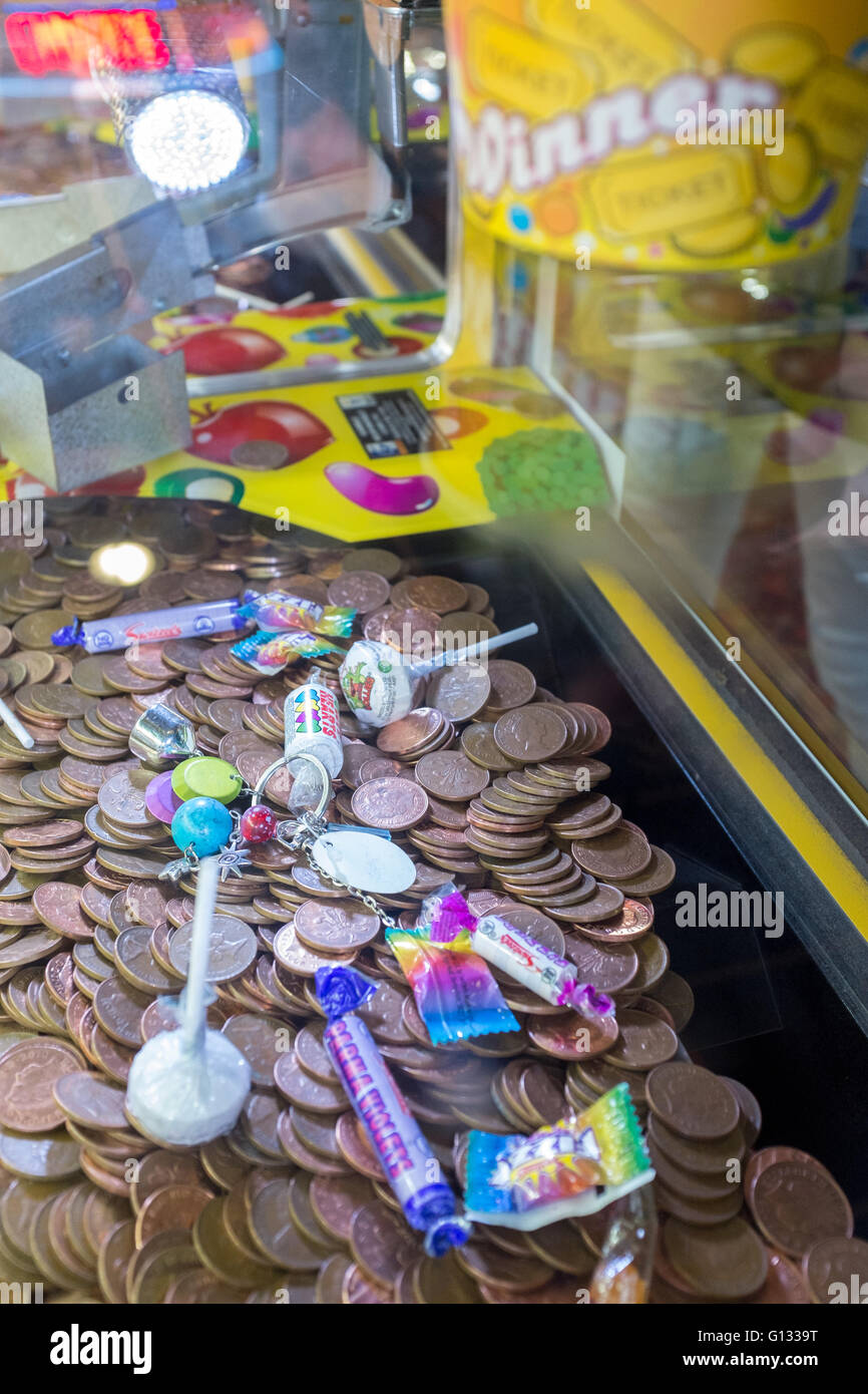 Amusement arcade on morecambe seafront hi-res stock photography and ...