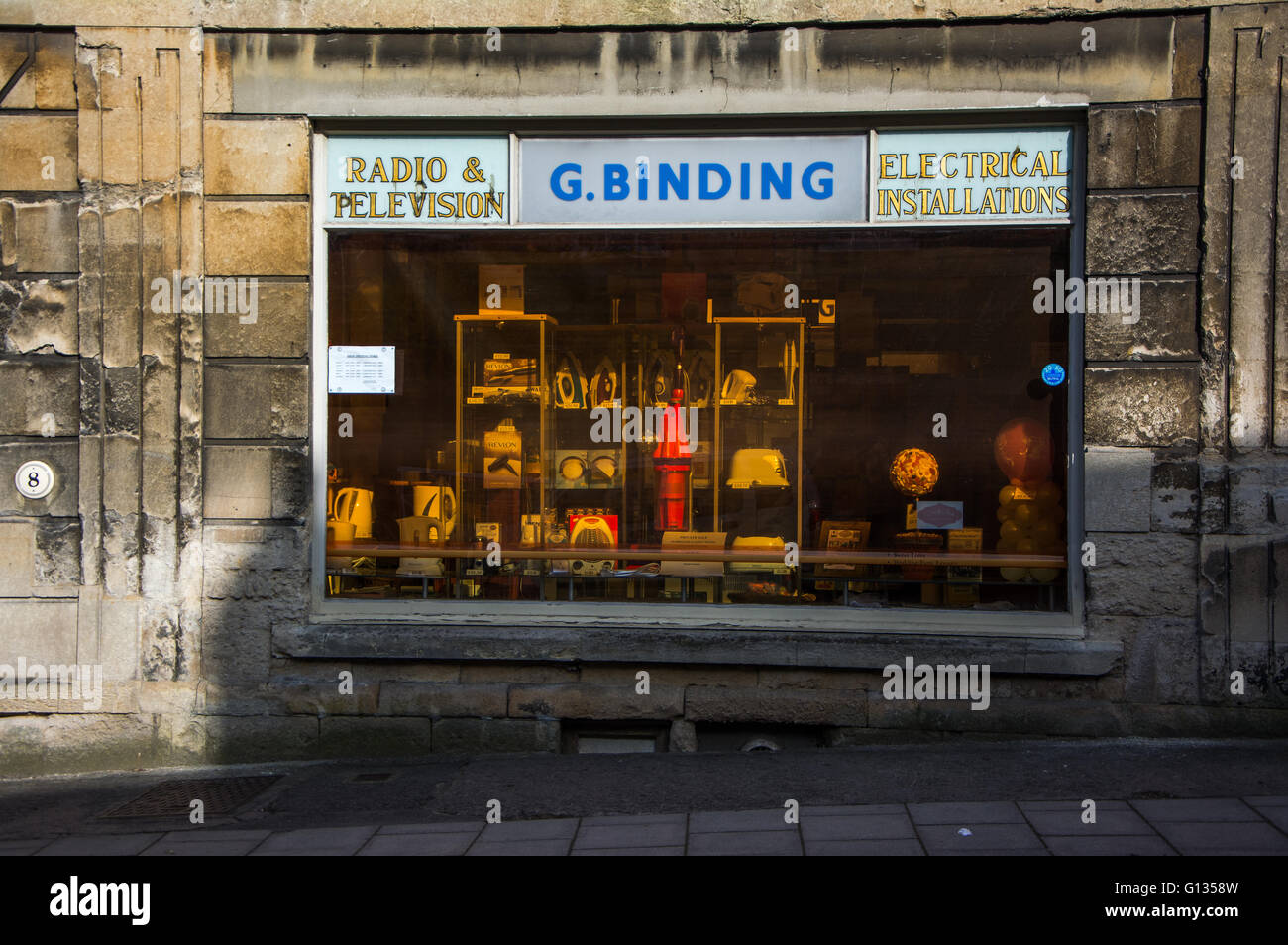 Appliance store and retro hi-res stock photography and images - Alamy