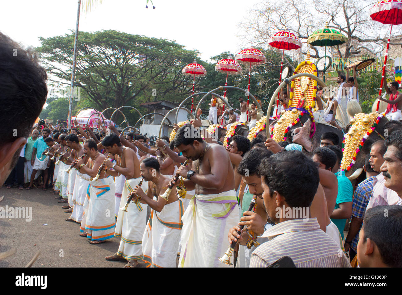 Panchavadyam hi-res stock photography and images - Alamy