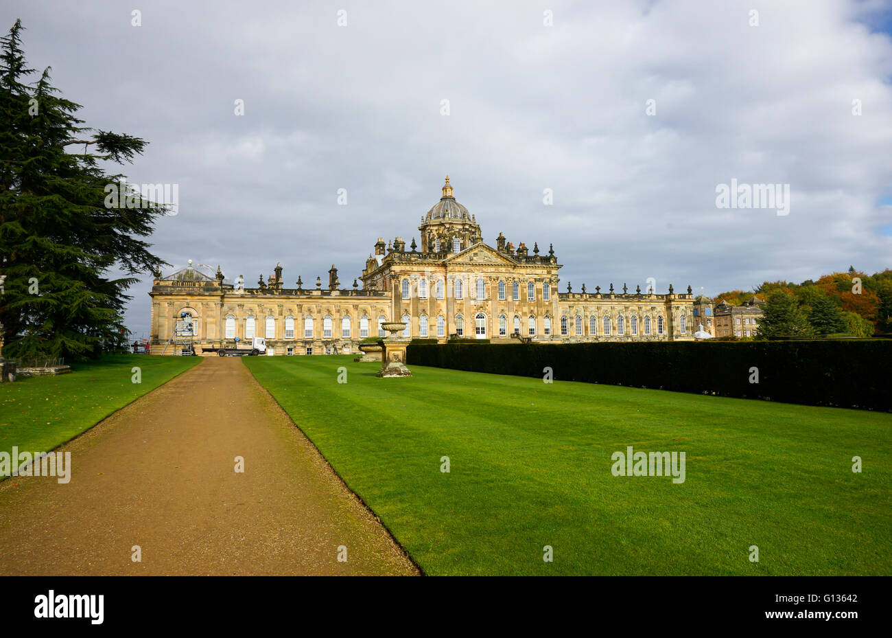 Victoria howard castle hi-res stock photography and images - Alamy