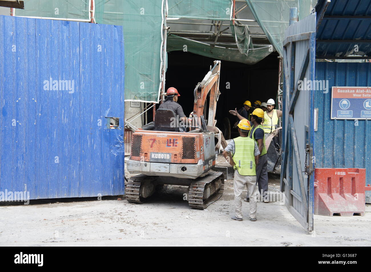 foreign migrant workers at construction site in Malaysia Stock Photo ...