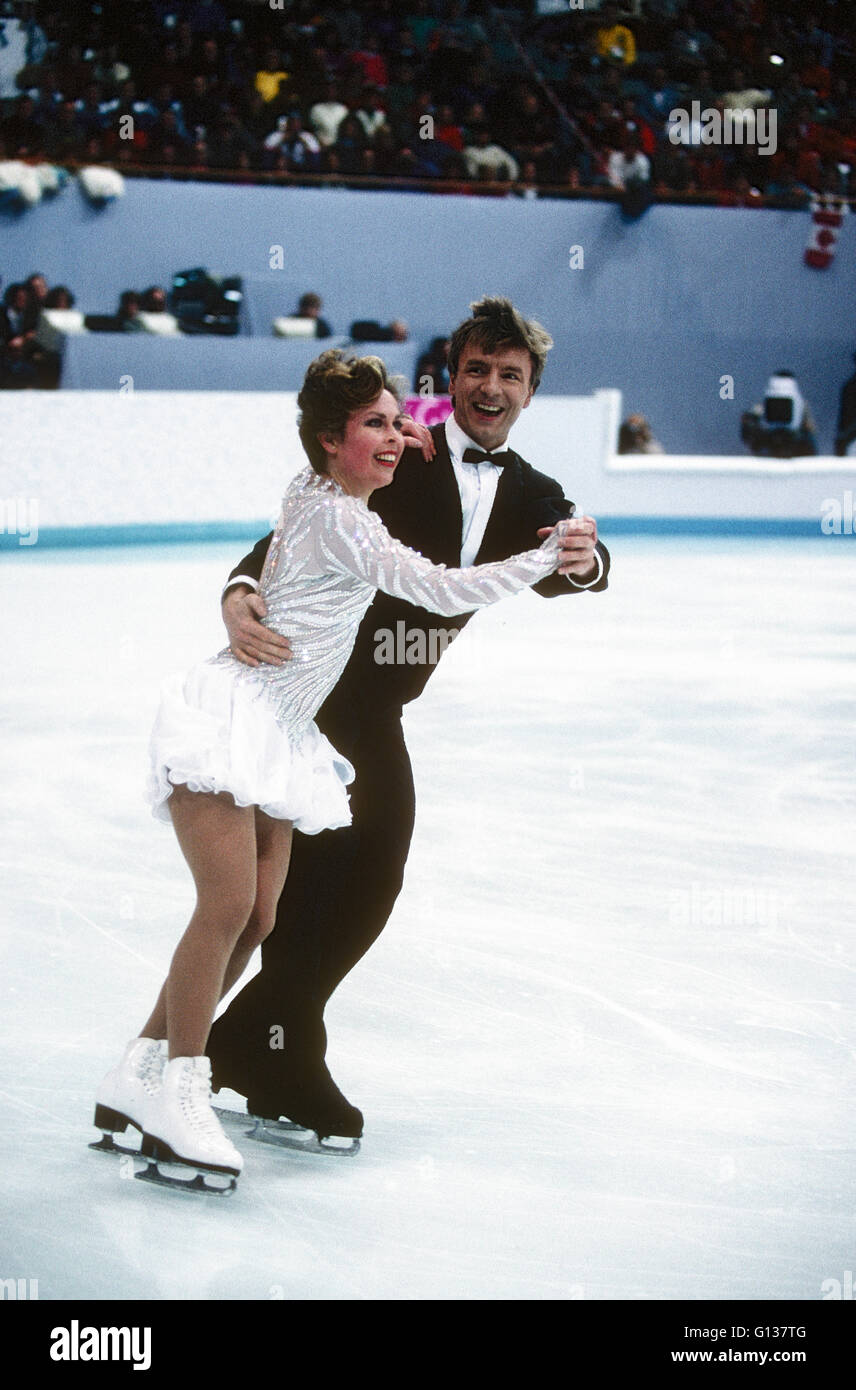 Jayne Torvill and Christopher Dean (GBR) bronze metal winners in Ice ...