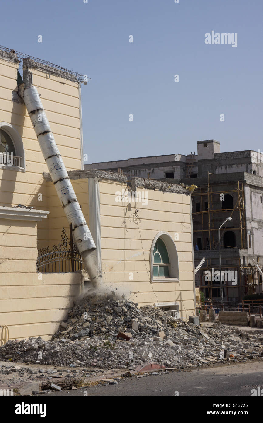 Rubbish shoot hi-res stock photography and images - Alamy