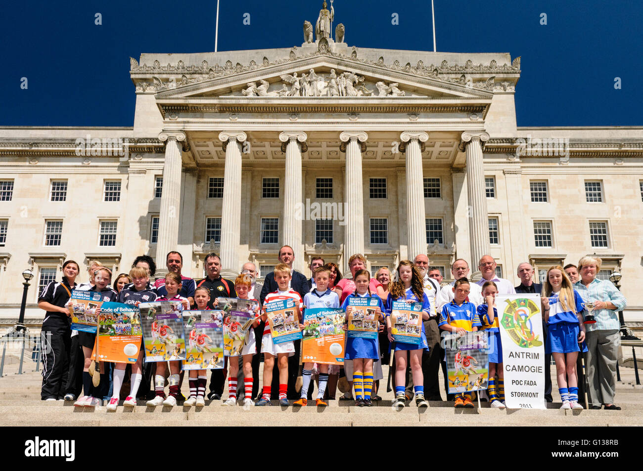 Antrim Camogie team help Sinn Fein launche the 2011 Poc ar an Cnoc at ...