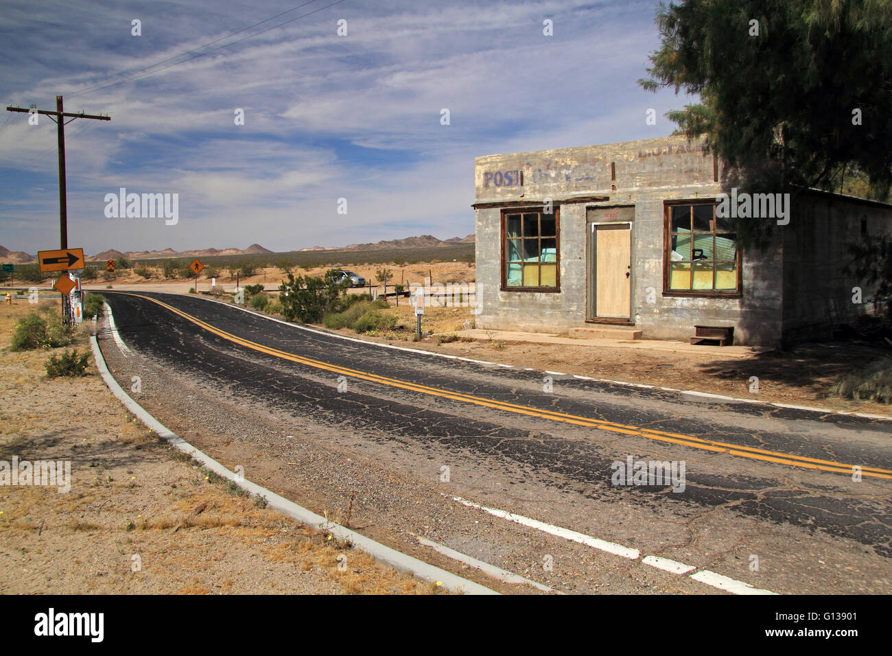 California mojave desert abandoned hi-res stock photography and images ...