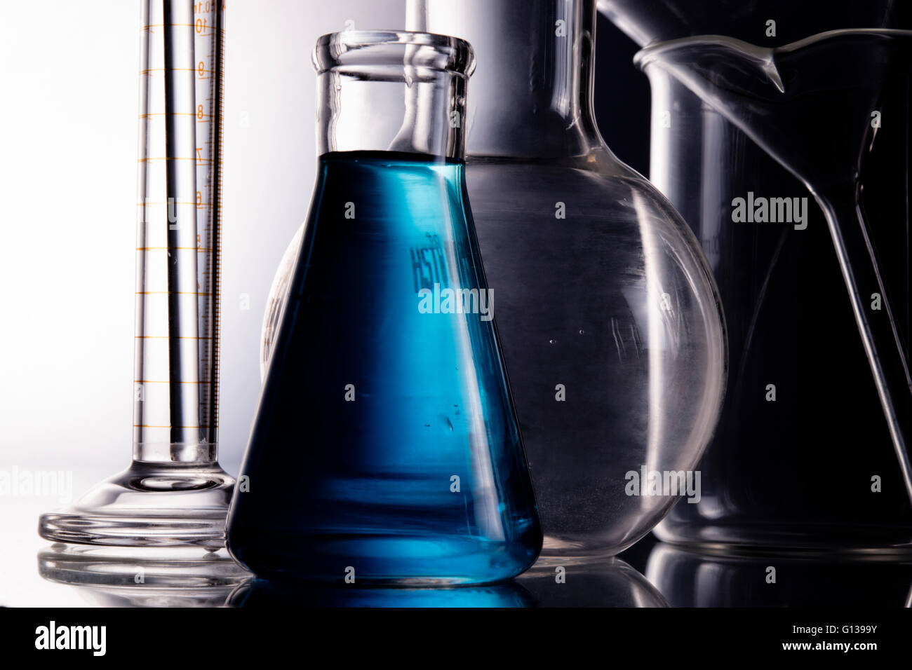 Boiling tube hi-res stock photography and images - Alamy