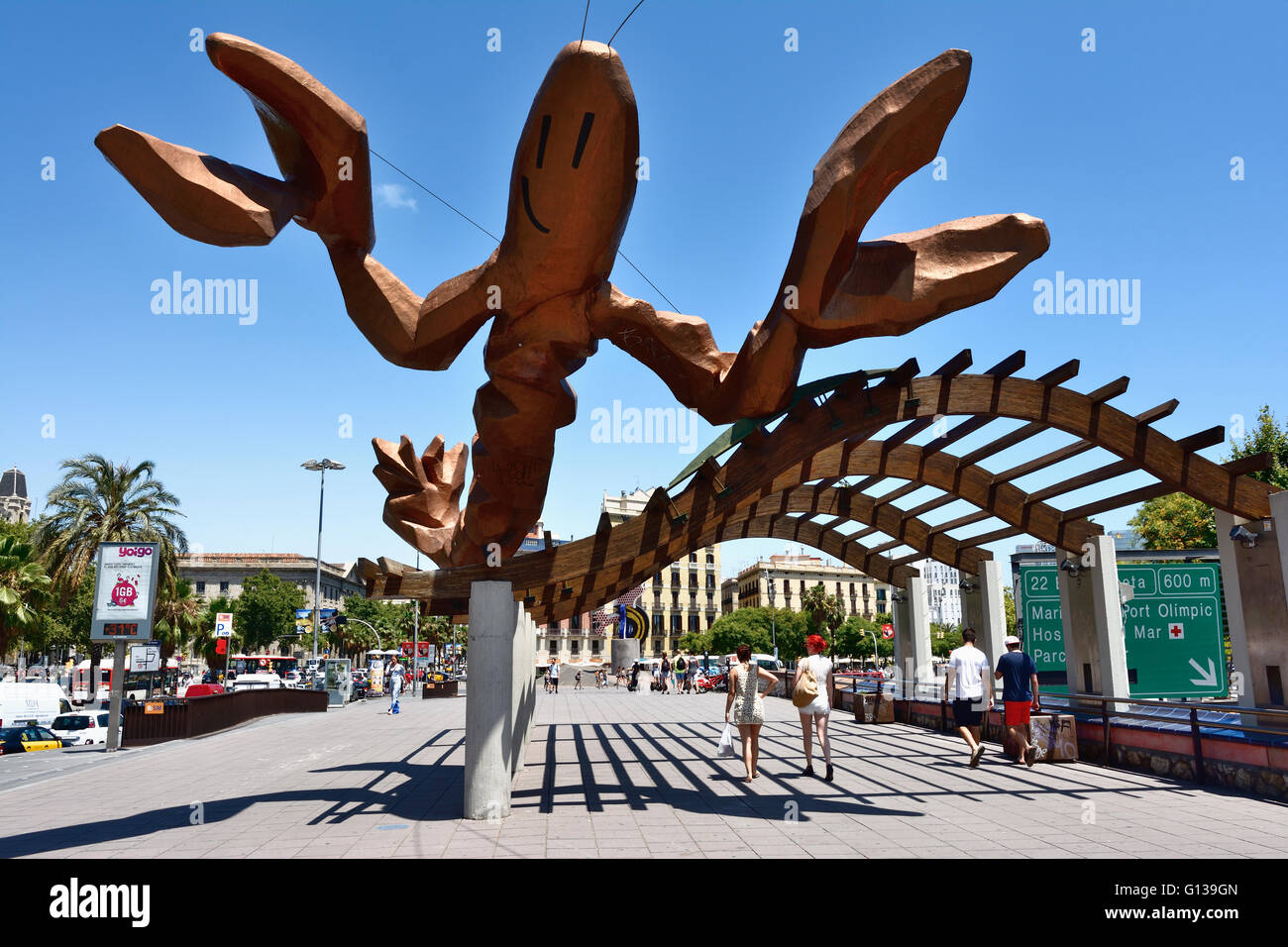 Prawn sculpture hi-res stock photography and images - Alamy
