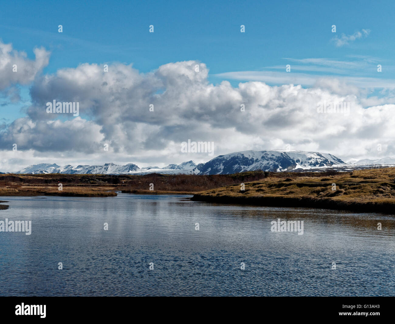 Almannagja fault line in the mid-atlantic ridge north american plate ...
