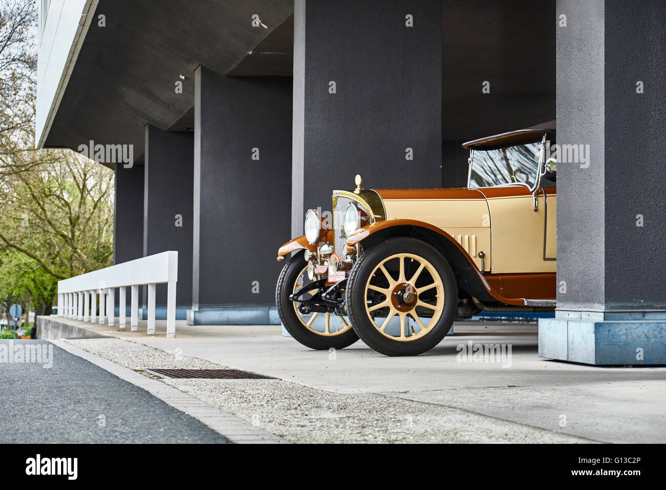 Opel torpedo 8 25 hi-res stock photography and images - Alamy