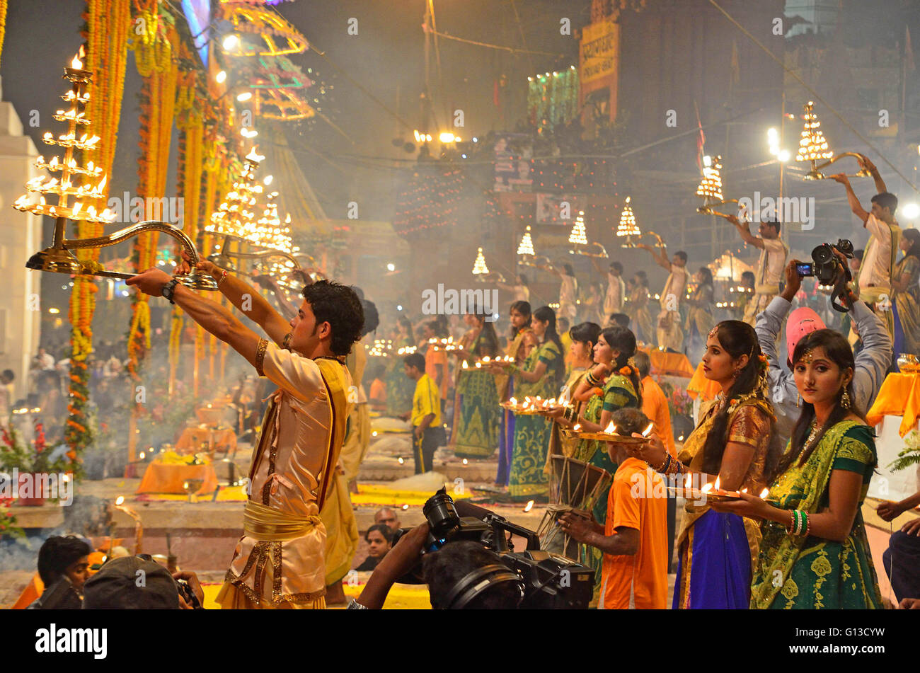 Ganga Aarti and Dev Deepavali celebrations, Dashashwamedh Ghat ...