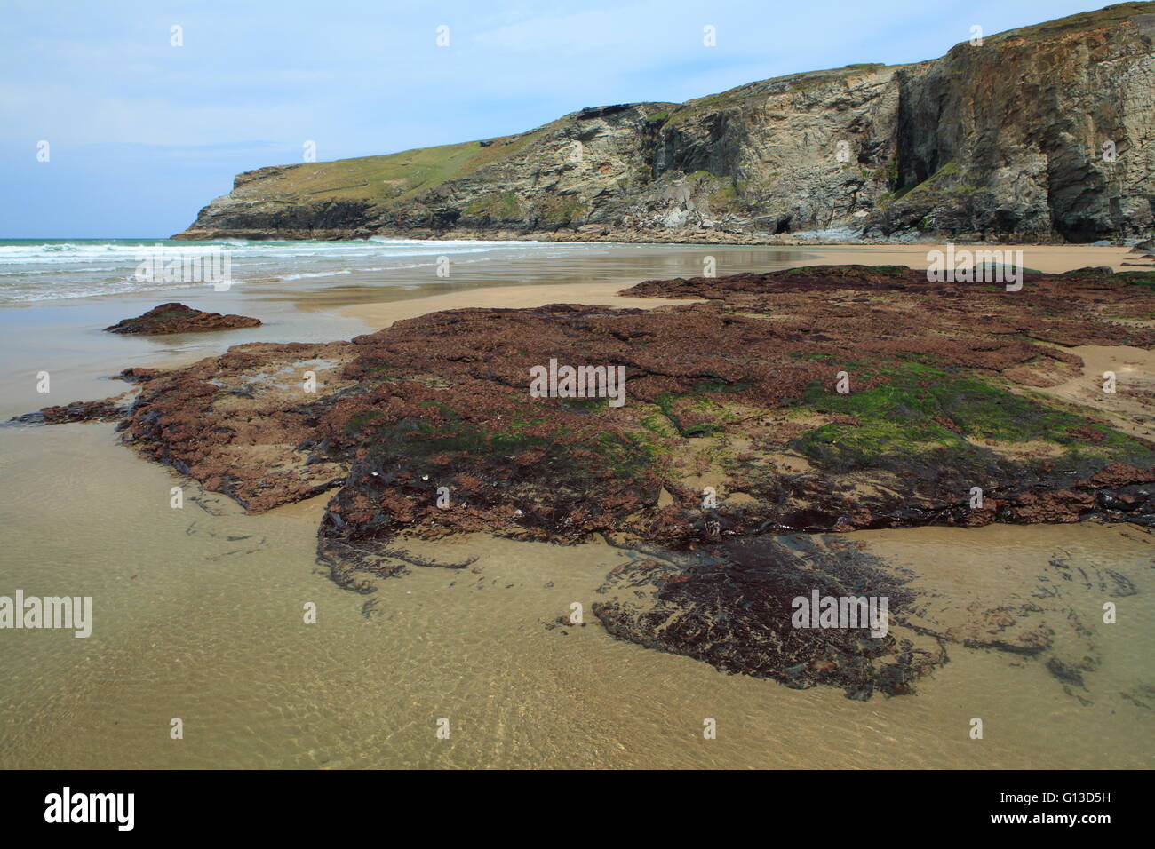 Trebarwith strand - spring view towards Penhallic point, North Cornwall ...