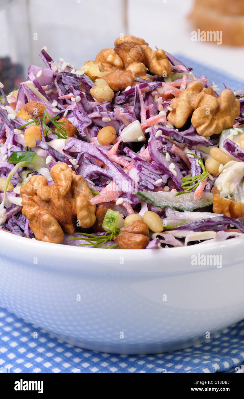 Shredded red cabbage hi-res stock photography and images - Alamy