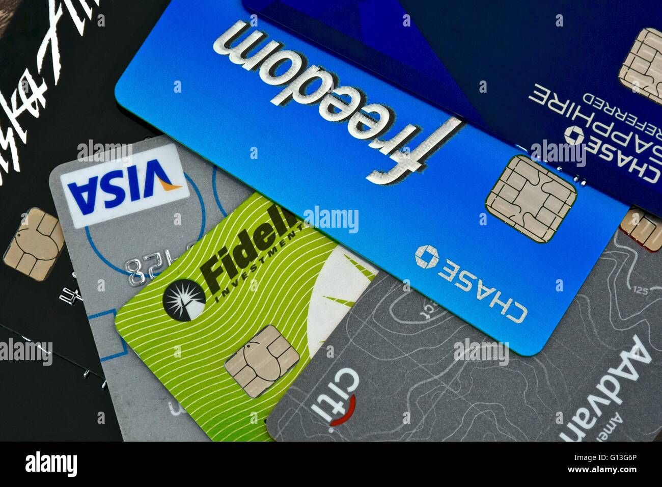 Bank card signature hi-res stock photography and images - Alamy