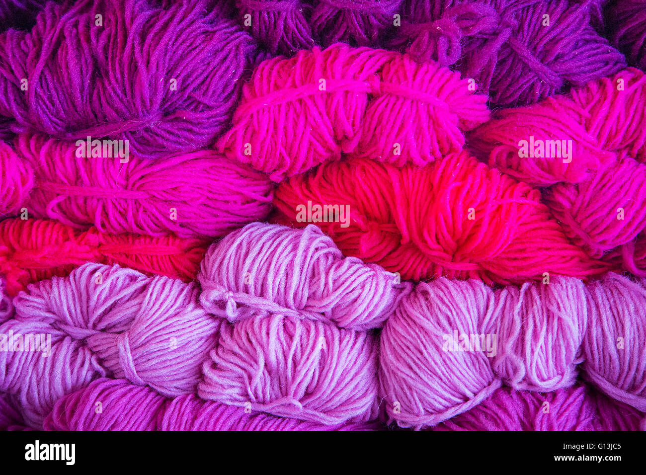 Close wool hi-res stock photography and images - Alamy