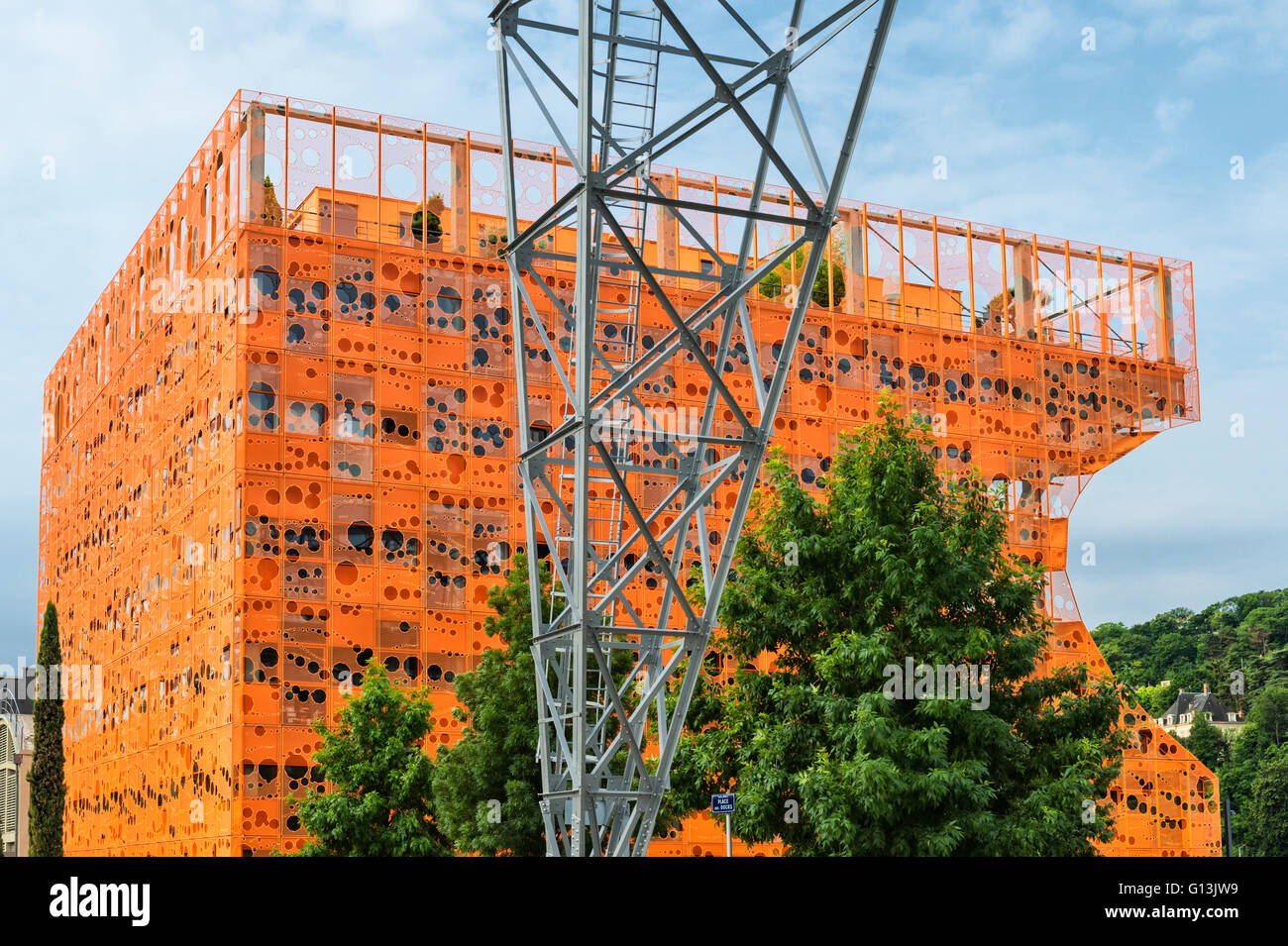 Buildings cube hi-res stock photography and images - Alamy