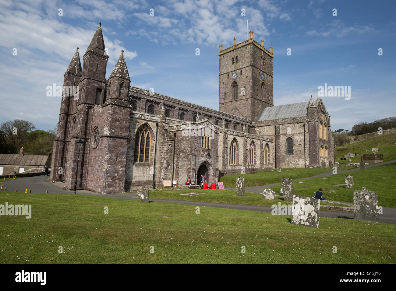 St David's cathedral (Tyddewi), Pembrokeshire Stock Photo - Alamy