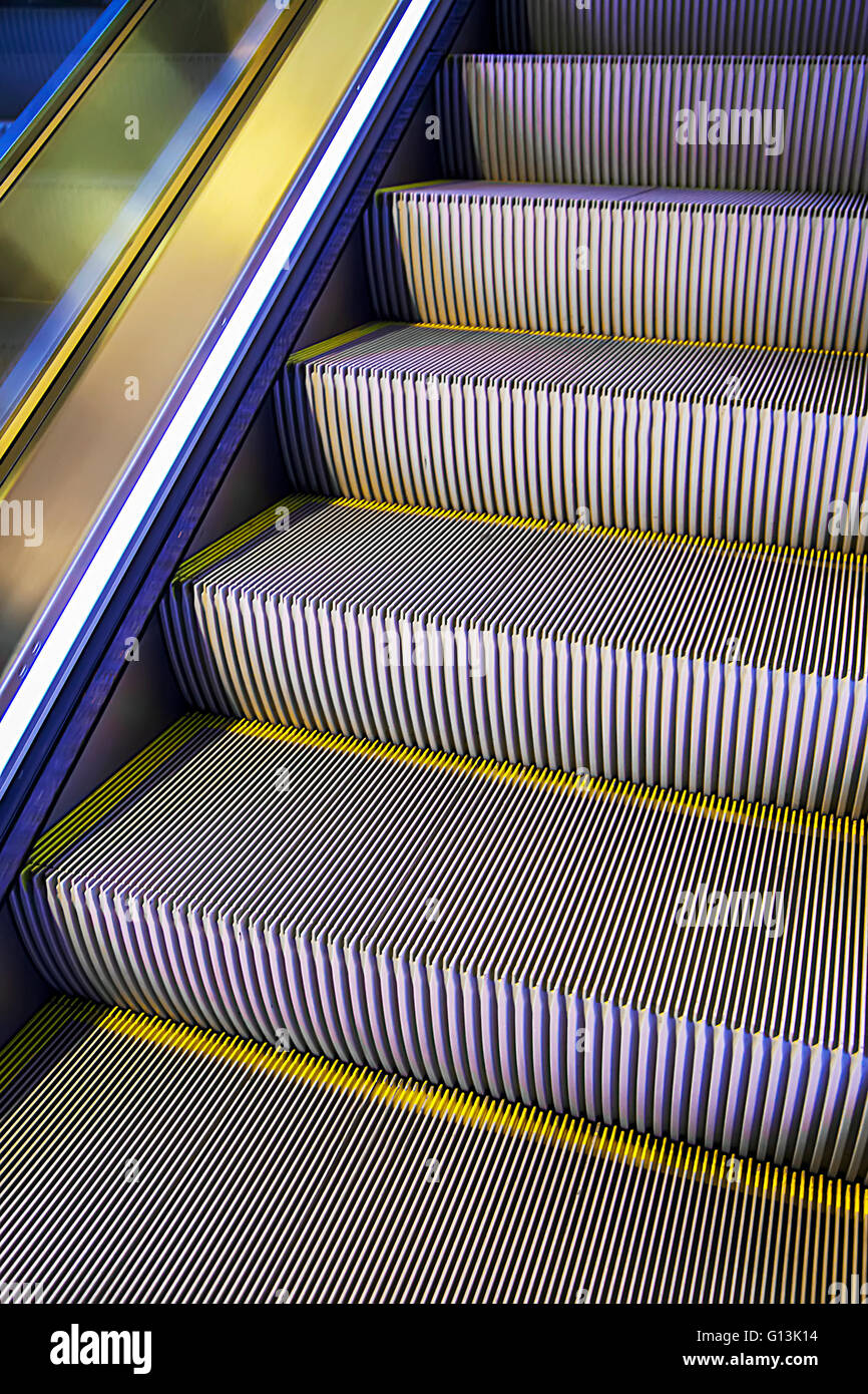 Close view of the staircase of an escalator Stock Photo - Alamy