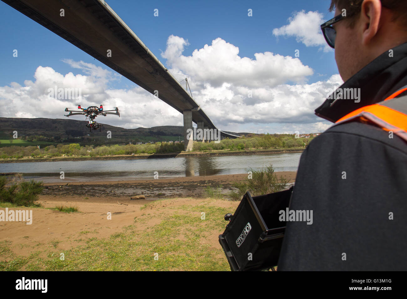 Drone bridge hi-res stock photography and images - Alamy