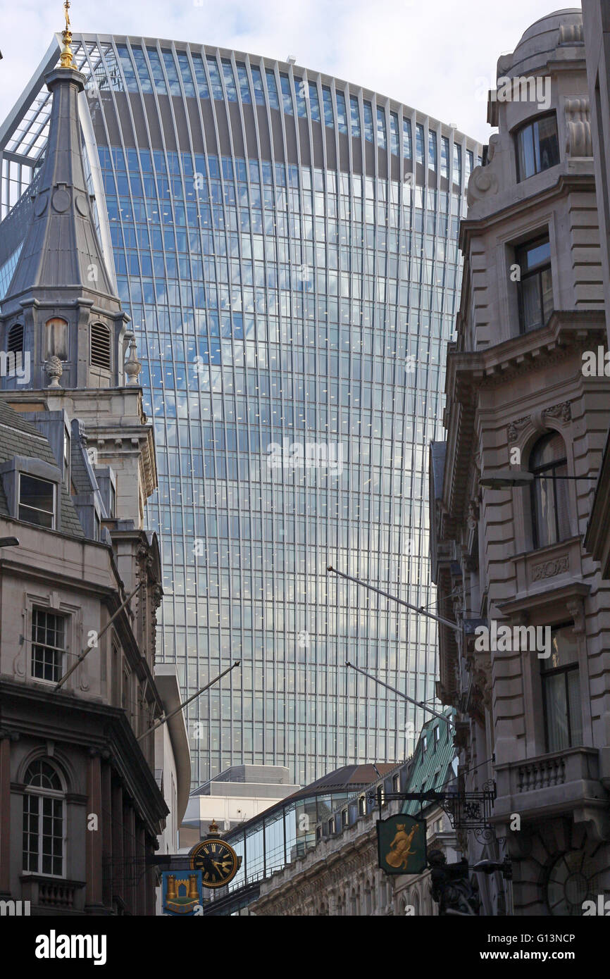 Juxtaposition in architecture hi-res stock photography and images - Alamy