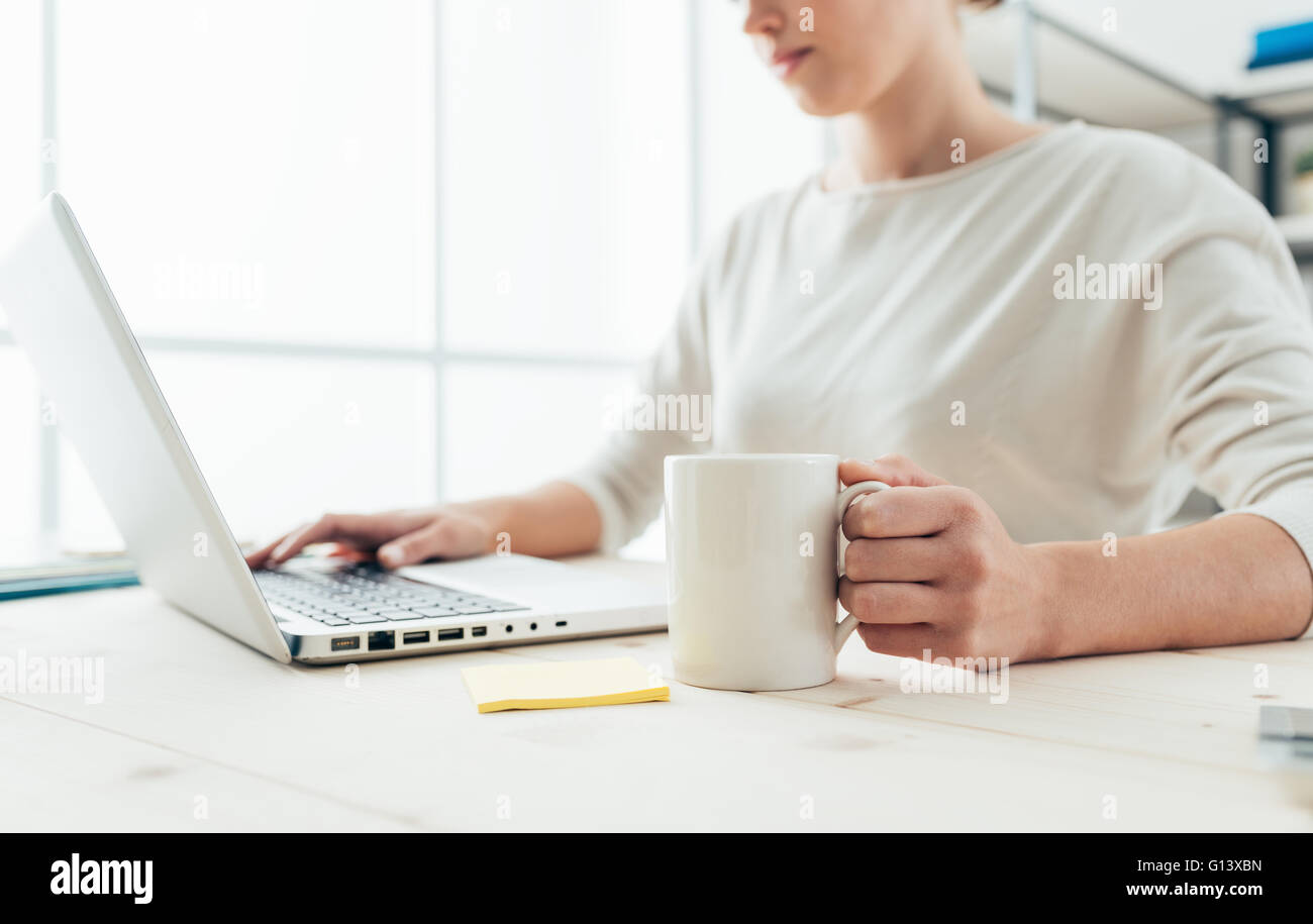 Coffee networking hi-res stock photography and images - Alamy