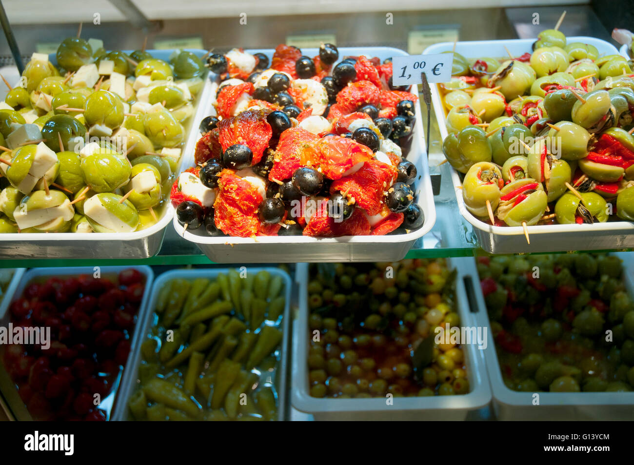 Tapas tipicas hi-res stock photography and images - Alamy