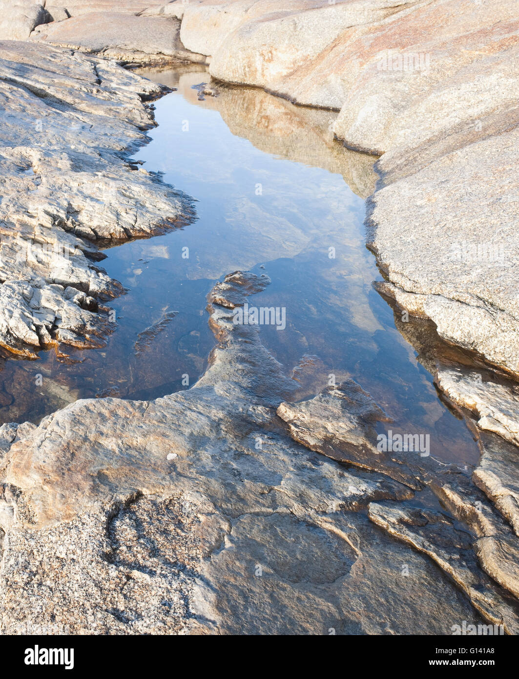 Rock water pool hi-res stock photography and images - Alamy