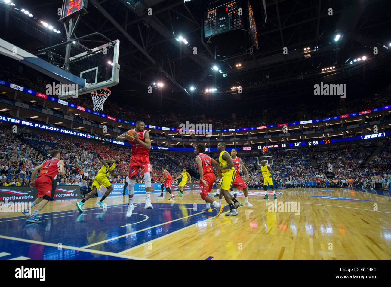 Basketball o2 arena london hi-res stock photography and images - Alamy