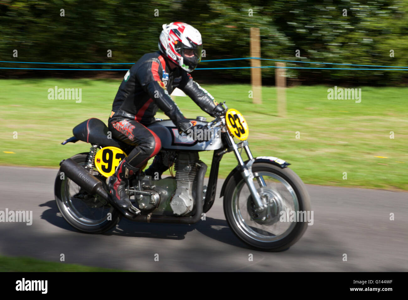 Classic superbike racing in the uk hi-res stock photography and images ...