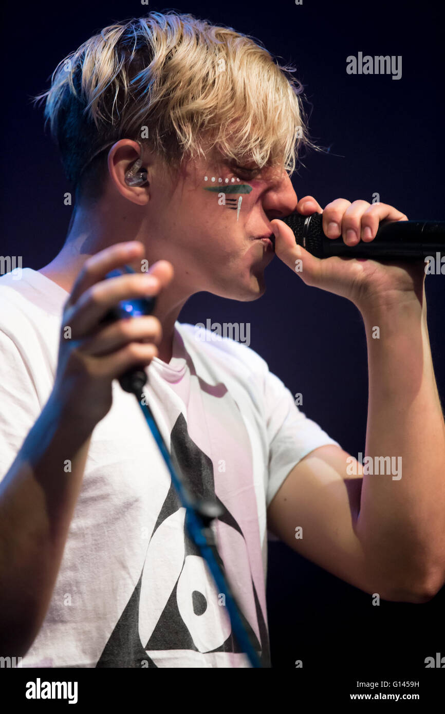 Robert delong hi-res stock photography and images - Alamy