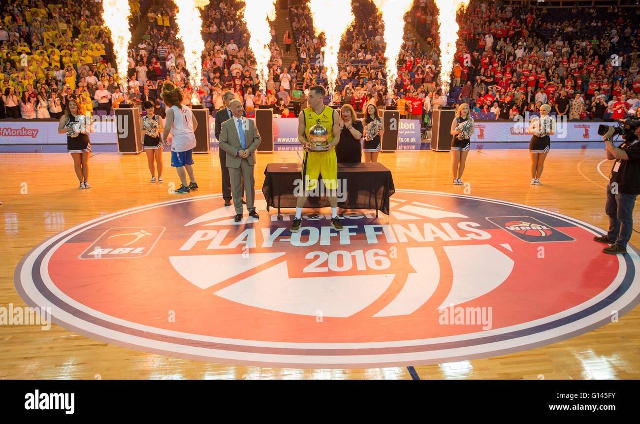 The O2, London UK. 8th May 2016. Mike Tuck lifts the winners trophy ...