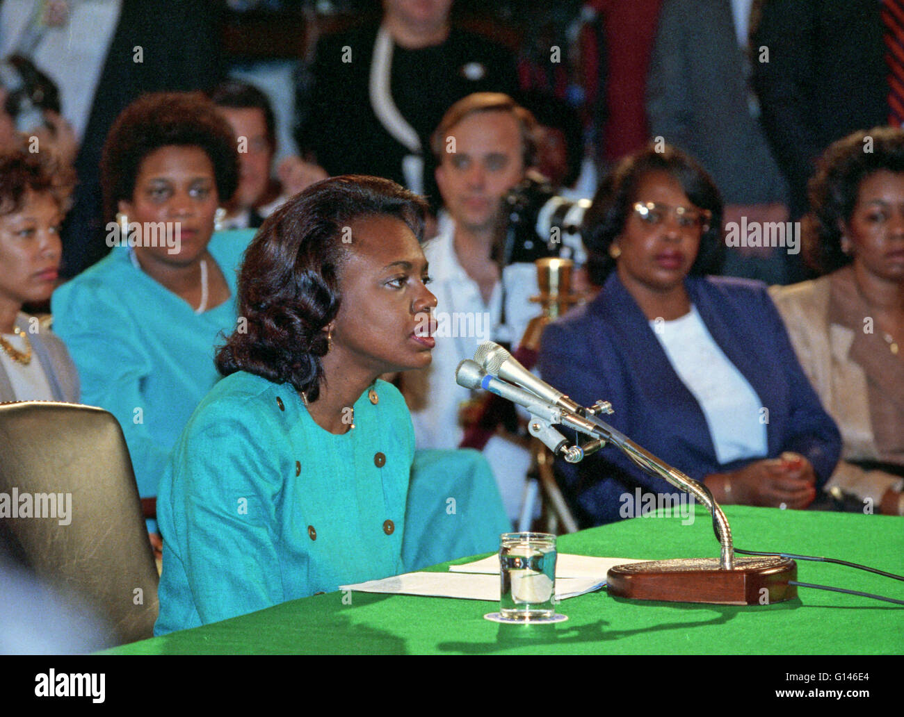 Anita hill clarence thomas hi-res stock photography and images - Alamy
